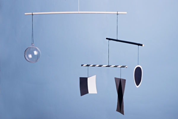 Montessori Munari Mobile: Black and White for Newborns