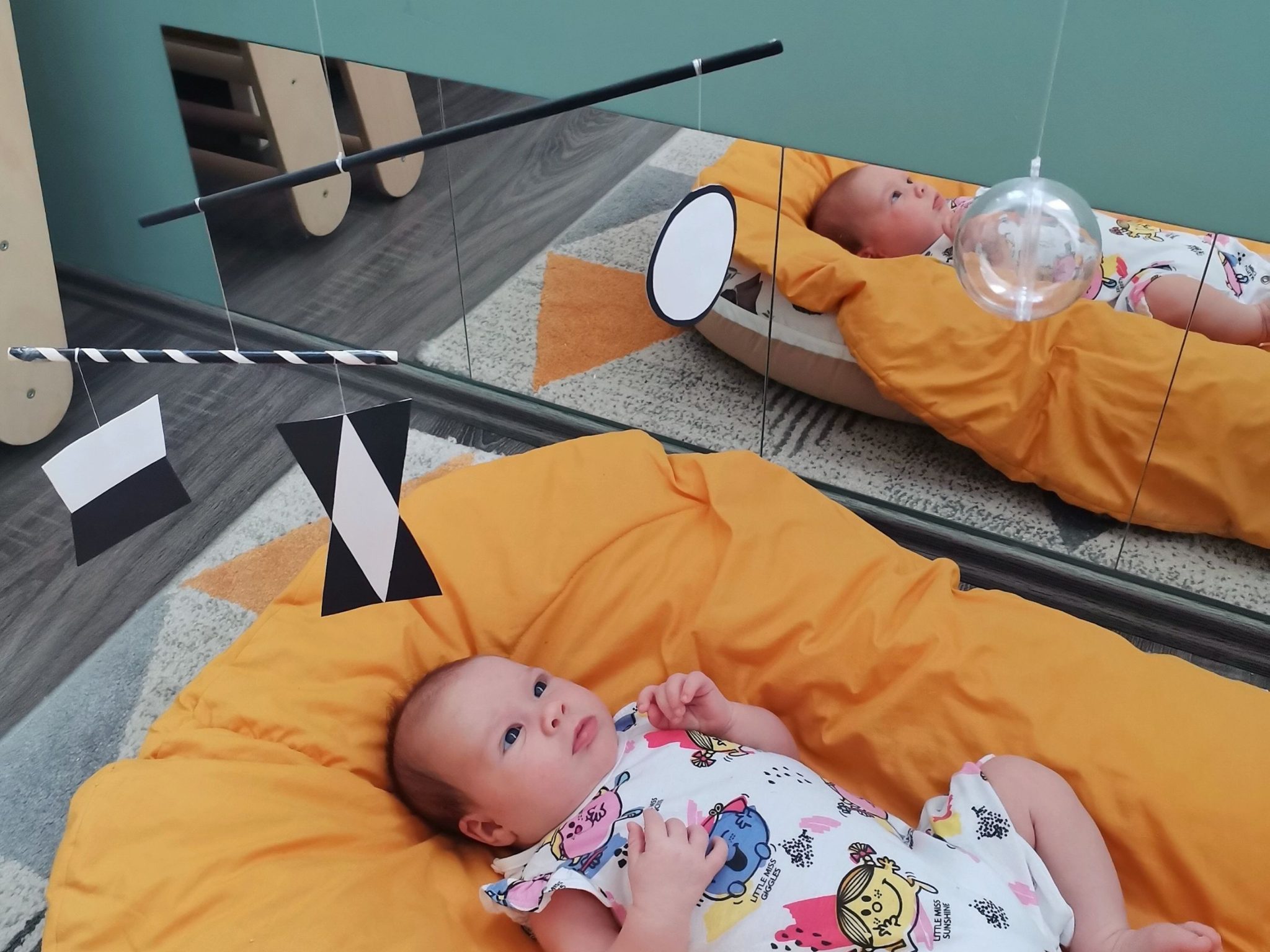 Digital Munari baby mobile - Montessori Edited